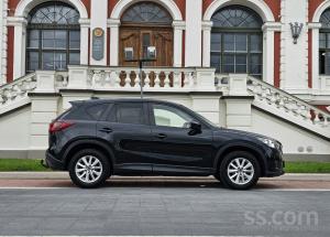 Black Mazda CX-5 2014 in Jelgava, with an engine capacity of 2.20 L and mileage of 266 thousand km for 7490 €, photo 4 on AUTOMOTO.COM.LV