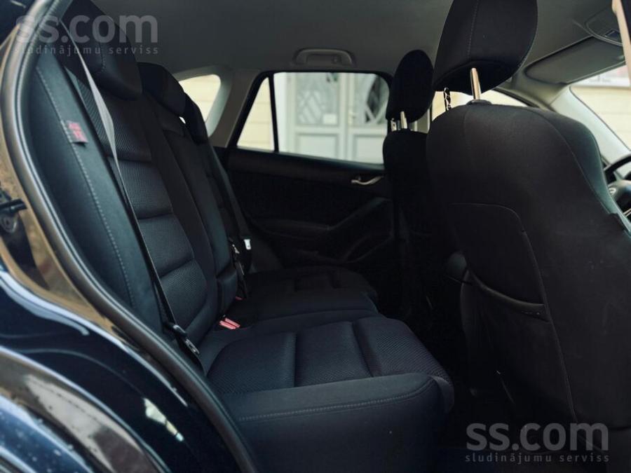 Black Mazda CX-5 2015 in Cesis, with an engine capacity of 2.20 L and mileage of 0 thousand km for 8990 €, photo 10 on AUTOMOTO.COM.LV