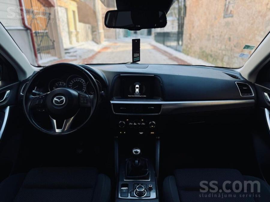 Black Mazda CX-5 2015 in Cesis, with an engine capacity of 2.20 L and mileage of 0 thousand km for 8990 €, photo 15 on AUTOMOTO.COM.LV