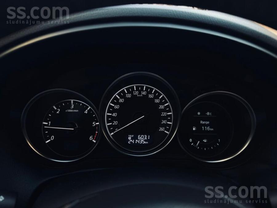 Black Mazda CX-5 2015 in Cesis, with an engine capacity of 2.20 L and mileage of 0 thousand km for 8990 €, photo 25 on AUTOMOTO.COM.LV