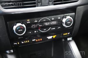 Black Mazda CX-5 2015 in Riga, with an engine capacity of 2.20 L and mileage of 230 thousand km for 7995 €, photo 11 on AUTOMOTO.COM.LV