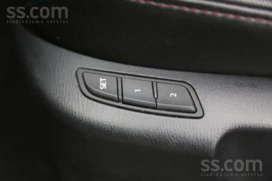 Black Mazda CX-5 2015 in Riga, with an engine capacity of 2.20 L and mileage of 230 thousand km for 7995 €, photo 17 on AUTOMOTO.COM.LV