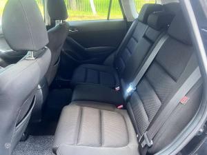Black Mazda CX-5 2015 in Kelme, with an engine capacity of 2.19 L and mileage of 219 thousand km for 8300 €, photo 18 on AUTOMOTO.COM.LV