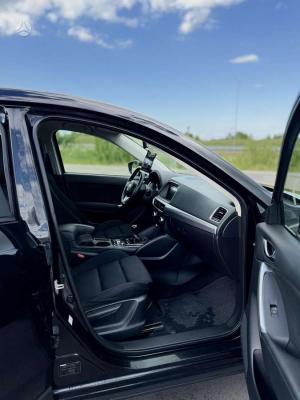 Black Mazda CX-5 2015 in Radviliskis, with an engine capacity of 2.20 L and mileage of 161 thousand km for 8000 €, photo 16 on AUTOMOTO.COM.LV