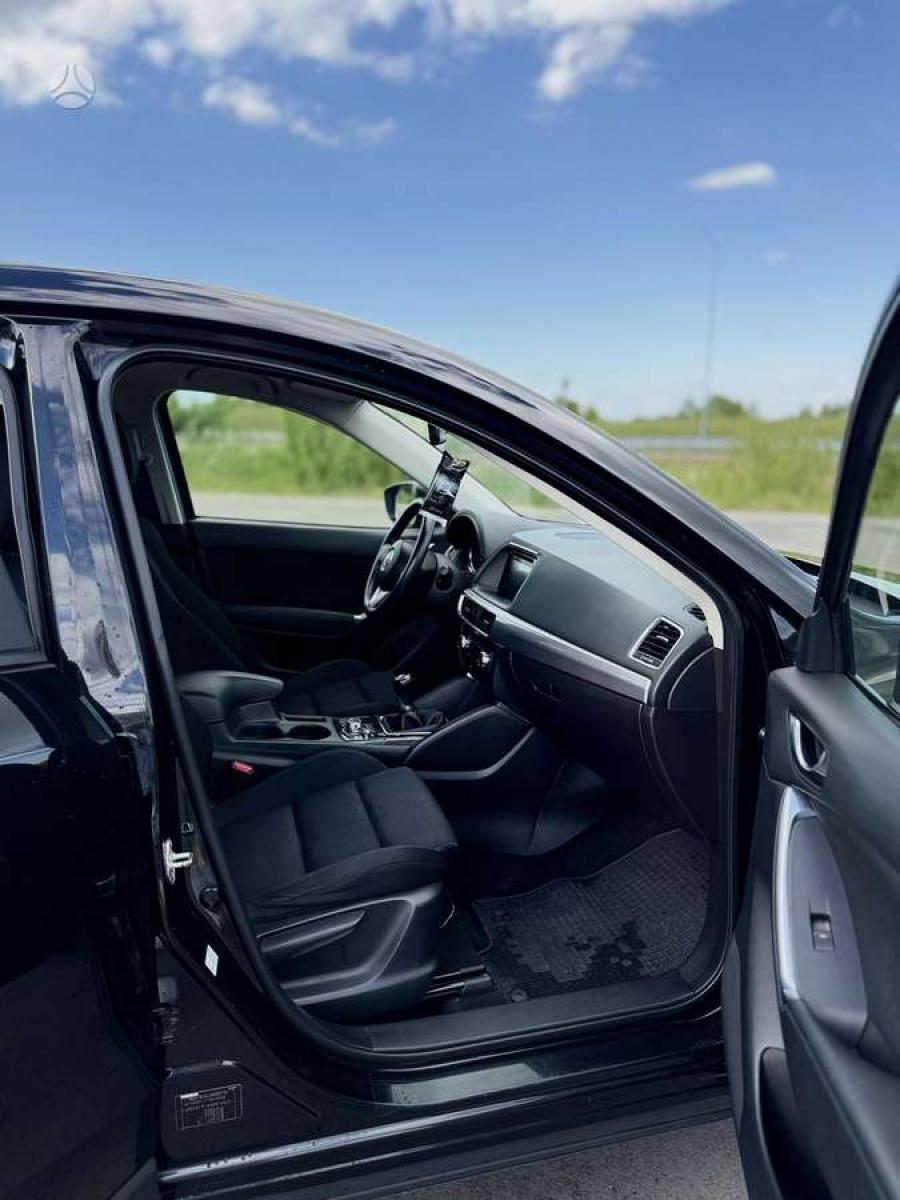 Black Mazda CX-5 2015 in Radviliskis, with an engine capacity of 2.20 L and mileage of 161 thousand km for 8000 €, photo 16 on AUTOMOTO.COM.LV