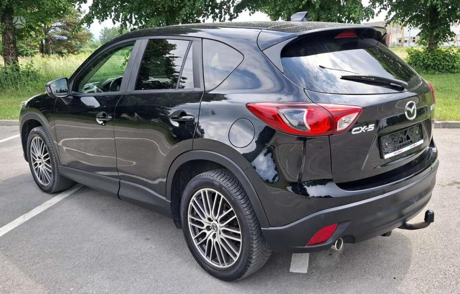 Black Mazda CX-5 2015 in Taurage, with an engine capacity of 2.19 L and mileage of 222 thousand km for 4800 €, photo 6 on AUTOMOTO.COM.LV