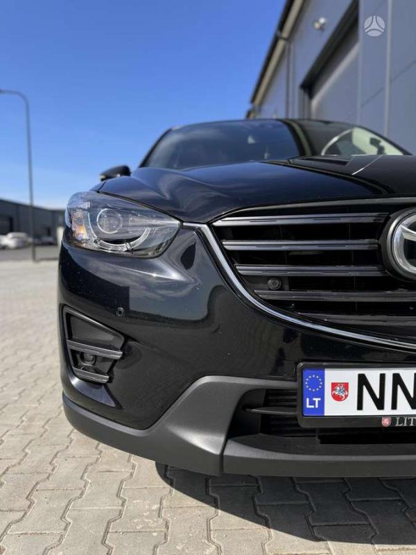 Melns Mazda CX-5 2015 Klaipėda, ar dzinēja tilpumu 2.19 L un nobraukumu 257 tūkst. km par 9200 €, foto 3 vietnē AUTOMOTO.COM.LV