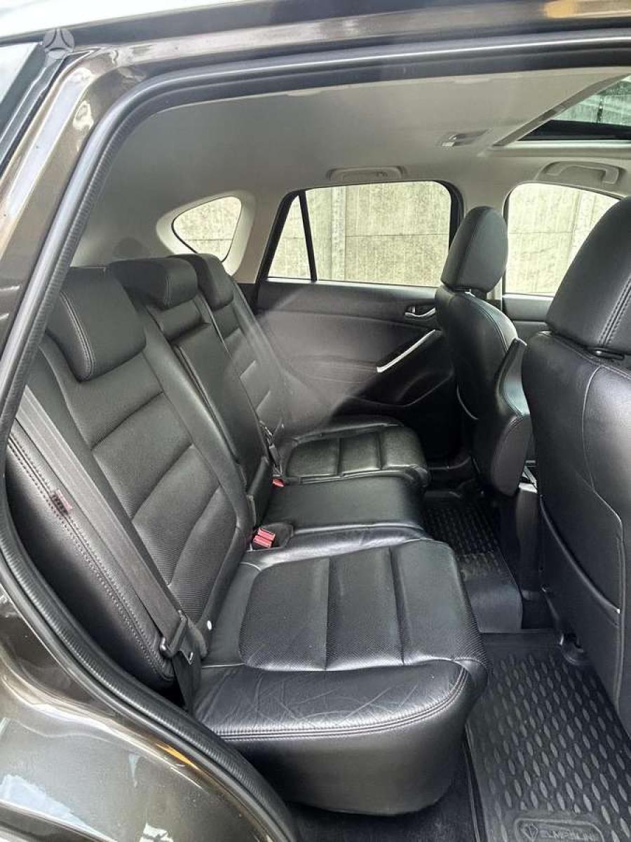 Melns Mazda CX-5 2015 Viļņa, ar dzinēja tilpumu 2.20 L un nobraukumu 185 tūkst. km par 9500 €, foto 10 vietnē AUTOMOTO.COM.LV