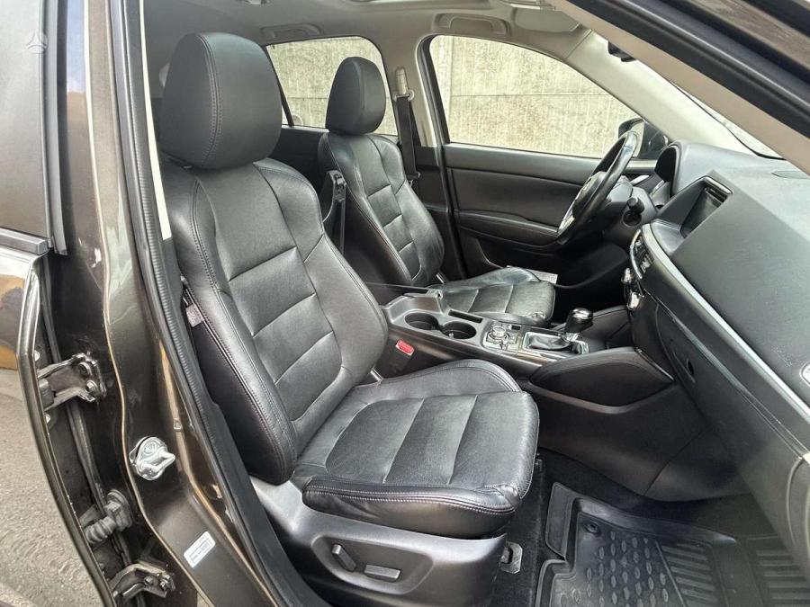 Melns Mazda CX-5 2015 Viļņa, ar dzinēja tilpumu 2.20 L un nobraukumu 185 tūkst. km par 9500 €, foto 12 vietnē AUTOMOTO.COM.LV