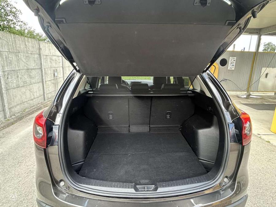 Melns Mazda CX-5 2015 Viļņa, ar dzinēja tilpumu 2.20 L un nobraukumu 185 tūkst. km par 9500 €, foto 13 vietnē AUTOMOTO.COM.LV