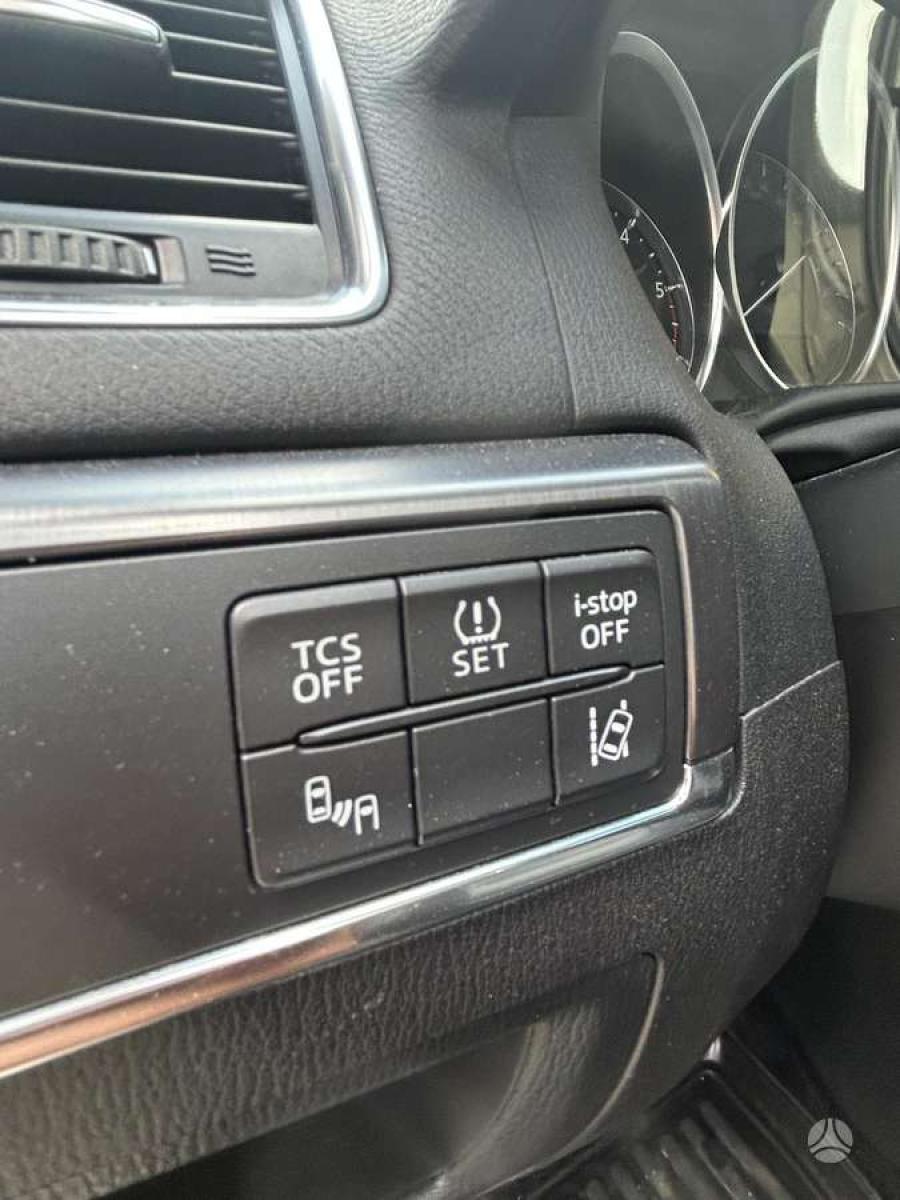 Melns Mazda CX-5 2015 Viļņa, ar dzinēja tilpumu 2.20 L un nobraukumu 185 tūkst. km par 9500 €, foto 16 vietnē AUTOMOTO.COM.LV