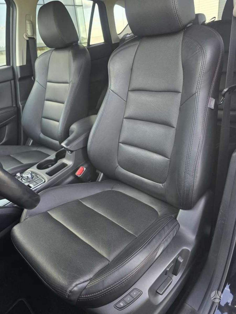 Black Mazda CX-5 2015 in Panevezys, with an engine capacity of 2.19 L and mileage of 147 thousand km for 9799 €, photo 27 on AUTOMOTO.COM.LV