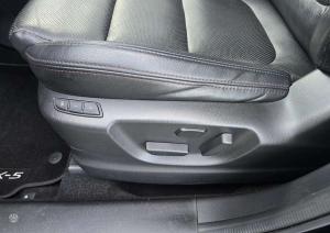 Black Mazda CX-5 2015 in Panevezys, with an engine capacity of 2.19 L and mileage of 147 thousand km for 9799 €, photo 29 on AUTOMOTO.COM.LV