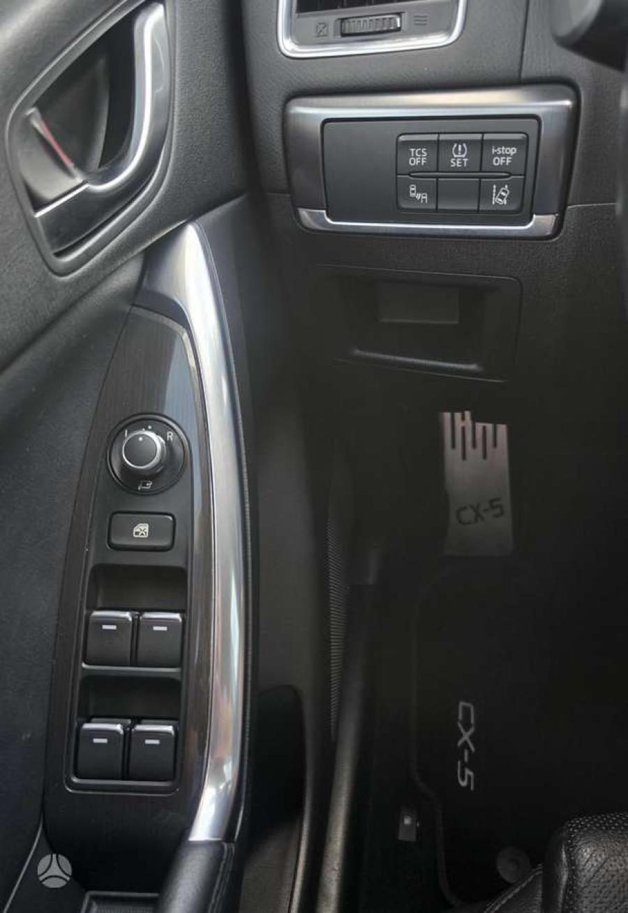 Black Mazda CX-5 2015 in Panevezys, with an engine capacity of 2.19 L and mileage of 147 thousand km for 9799 €, photo 44 on AUTOMOTO.COM.LV