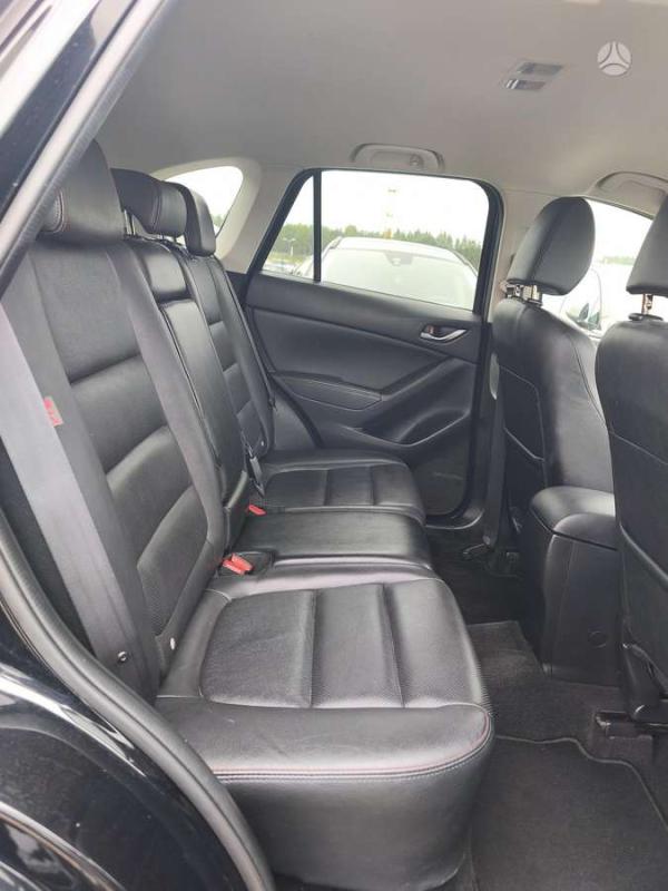 Black Mazda CX-5 2015 in Vilnius, with an engine capacity of 2.00 L and mileage of 120 thousand km for 13650 €, photo 9 on AUTOMOTO.COM.LV