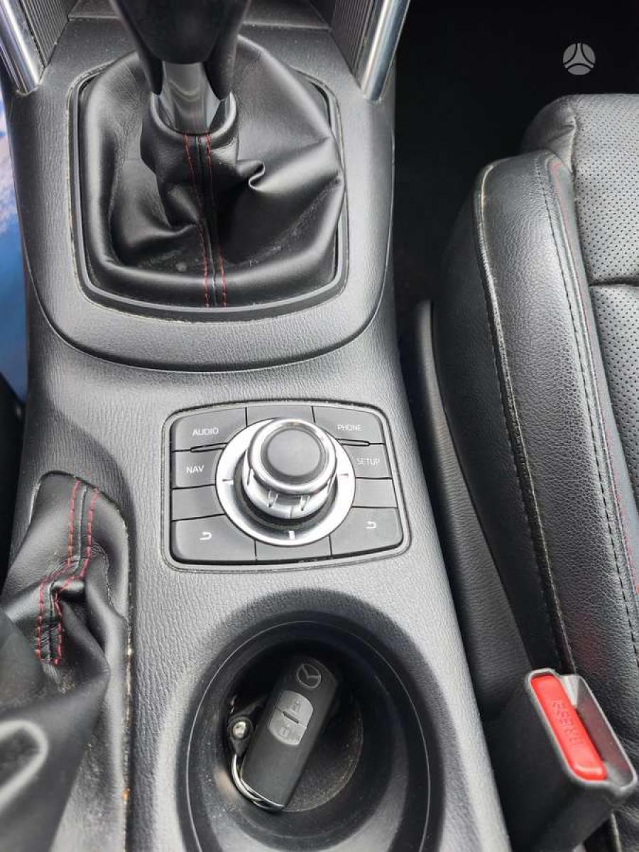 Black Mazda CX-5 2015 in Vilnius, with an engine capacity of 2.00 L and mileage of 120 thousand km for 13650 €, photo 25 on AUTOMOTO.COM.LV