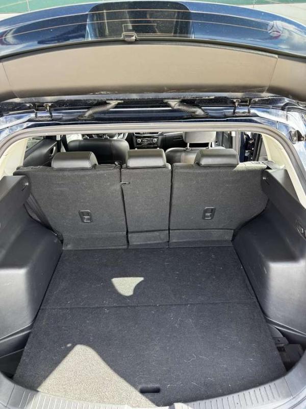 Black Mazda CX-5 2015 in Vilnius, with an engine capacity of 2.19 L and mileage of 219 thousand km for 10200 €, photo 10 on AUTOMOTO.COM.LV
