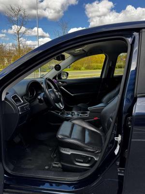 Black Mazda CX-5 2015 in Vilnius, with an engine capacity of 2.19 L and mileage of 219 thousand km for 10200 €, photo 18 on AUTOMOTO.COM.LV