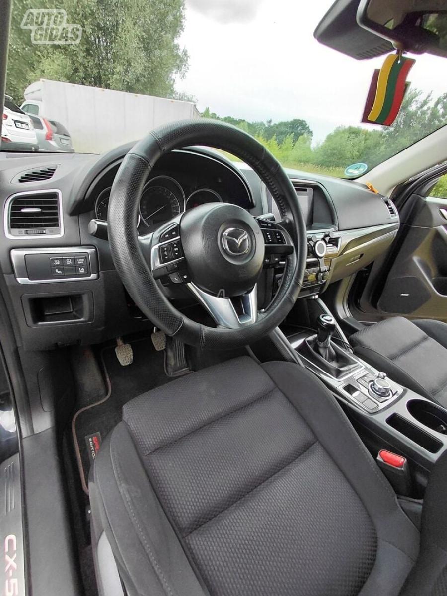 Melns Mazda CX-5 2016 Panevēža, ar dzinēja tilpumu 2.20 L un nobraukumu 252 tūkst. km par 10000 €, foto 14 vietnē AUTOMOTO.COM.LV