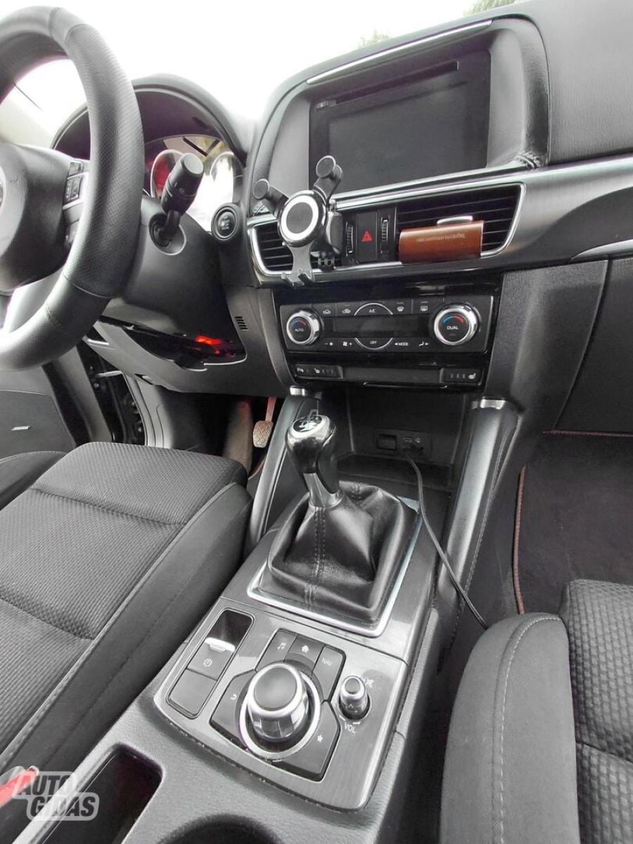 Melns Mazda CX-5 2016 Panevēža, ar dzinēja tilpumu 2.20 L un nobraukumu 252 tūkst. km par 10000 €, foto 19 vietnē AUTOMOTO.COM.LV