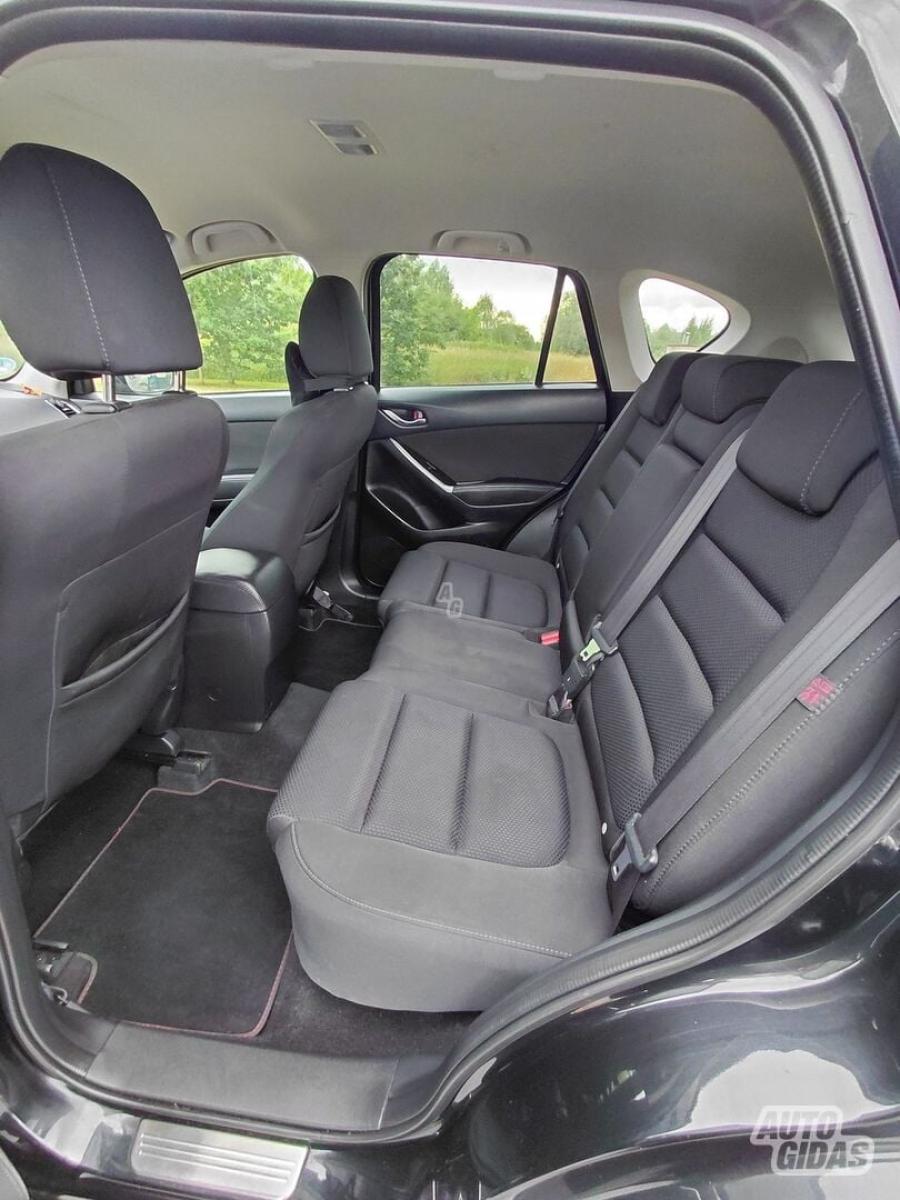 Melns Mazda CX-5 2016 Panevēža, ar dzinēja tilpumu 2.20 L un nobraukumu 252 tūkst. km par 10000 €, foto 21 vietnē AUTOMOTO.COM.LV