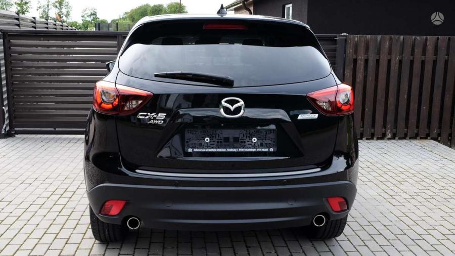 Black Mazda CX-5 2016 in Marijampole, with an engine capacity of 2.19 L and mileage of 202 thousand km for 10490 €, photo 8 on AUTOMOTO.COM.LV