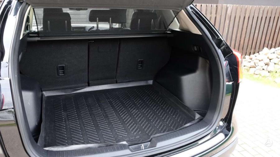 Black Mazda CX-5 2016 in Marijampole, with an engine capacity of 2.19 L and mileage of 202 thousand km for 10490 €, photo 15 on AUTOMOTO.COM.LV