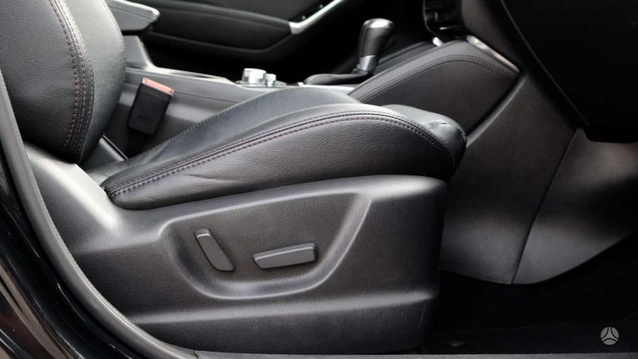Black Mazda CX-5 2016 in Marijampole, with an engine capacity of 2.19 L and mileage of 202 thousand km for 10490 €, photo 17 on AUTOMOTO.COM.LV