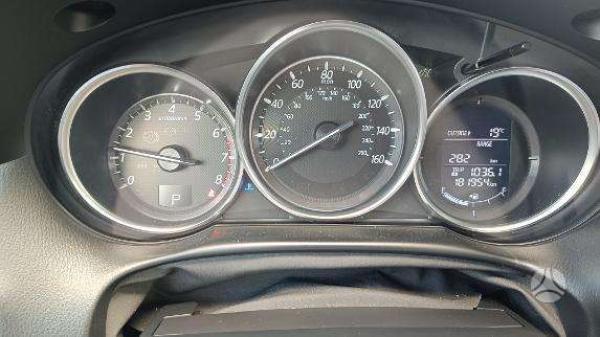 Black Mazda CX-5 2016 in Mazeikiai, with an engine capacity of 2.50 L and mileage of 182 thousand km for 9300 €, photo 2 on AUTOMOTO.COM.LV