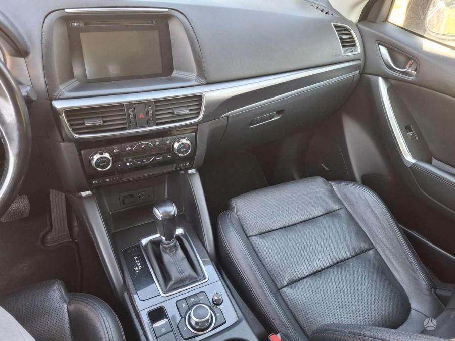 Melns Mazda CX-5 2016 Kauņa, ar dzinēja tilpumu 2.19 L un nobraukumu 252 tūkst. km par 8999 €, foto 18 vietnē AUTOMOTO.COM.LV