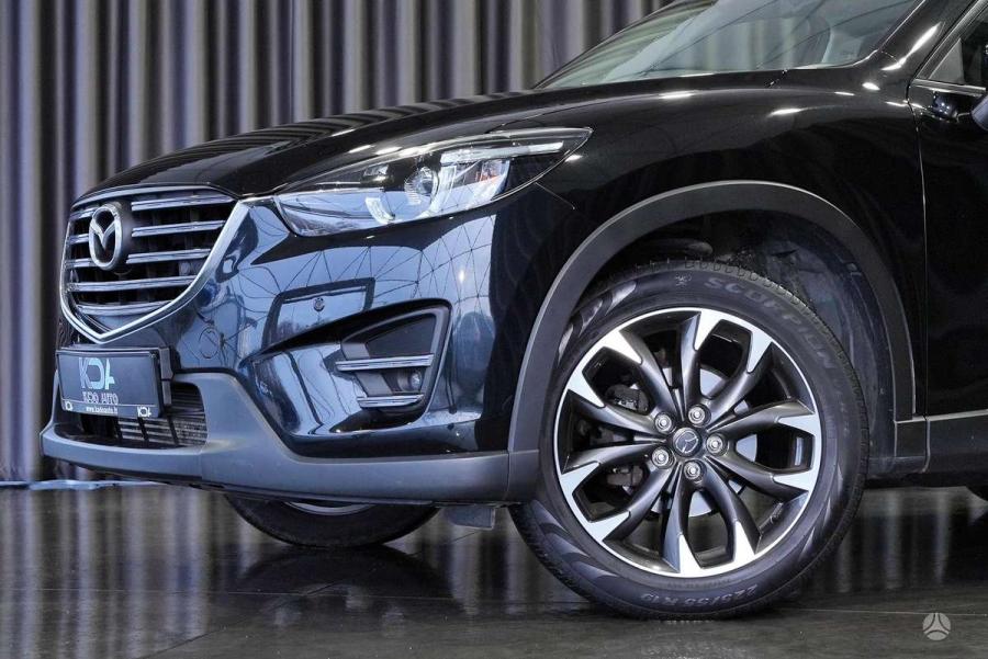 Black Mazda CX-5 2016 in Marijampole, with an engine capacity of 2.19 L and mileage of 241 thousand km for 8250 €, photo 7 on AUTOMOTO.COM.LV