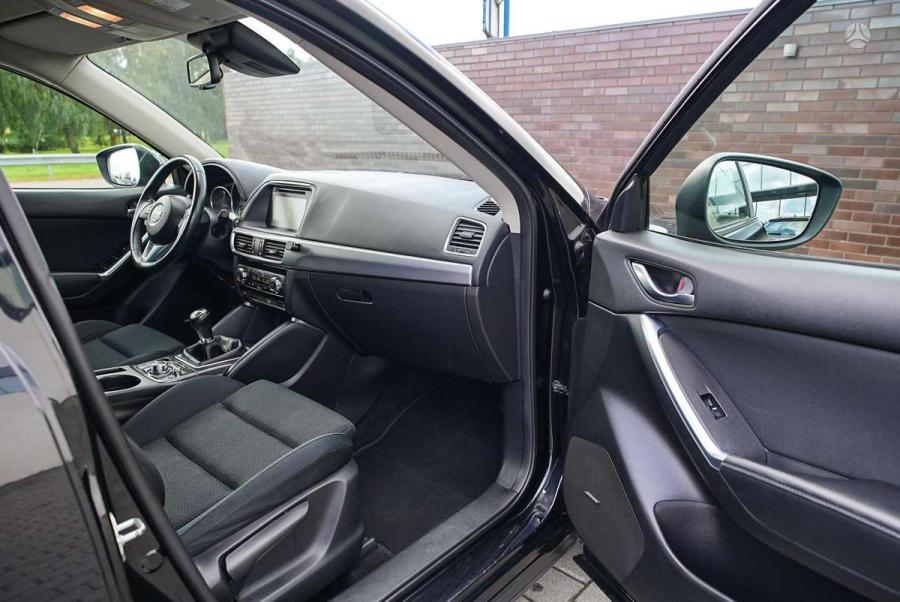 Melns Mazda CX-5 2016 Marijampole, ar dzinēja tilpumu 2.19 L un nobraukumu 241 tūkst. km par 8250 €, foto 34 vietnē AUTOMOTO.COM.LV