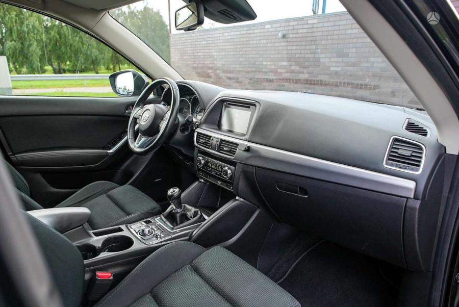 Melns Mazda CX-5 2016 Marijampole, ar dzinēja tilpumu 2.19 L un nobraukumu 241 tūkst. km par 8250 €, foto 35 vietnē AUTOMOTO.COM.LV