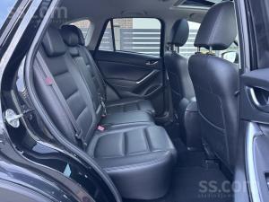 Black Mazda CX-5 2016 in Jelgava, with an engine capacity of 2.20 L and mileage of 237 thousand km for 9500 €, photo 12 on AUTOMOTO.COM.LV