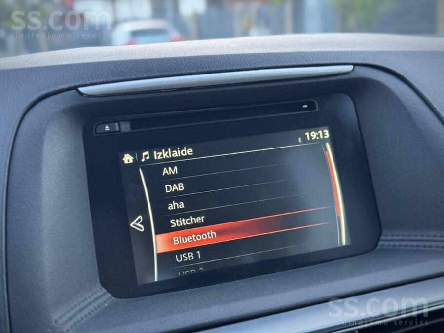 Black Mazda CX-5 2016 in Jelgava, with an engine capacity of 2.20 L and mileage of 237 thousand km for 9500 €, photo 19 on AUTOMOTO.COM.LV