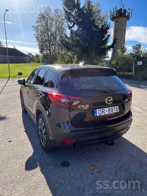 Melns Mazda CX-5 2016 Tukums, ar dzinēja tilpumu 2.20 L un nobraukumu 250 tūkst. km par 10000 €, foto 6 vietnē AUTOMOTO.COM.LV