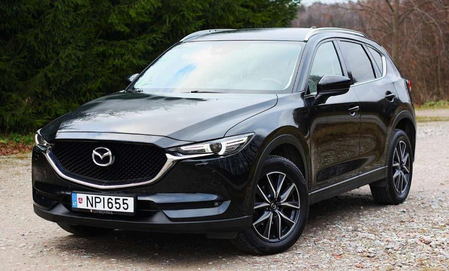 Black Mazda CX-5 2017 in Kretinga, with an engine capacity of 2.49 L and mileage of 65 thousand km for 16999 €, photo 1 on AUTOMOTO.COM.LV