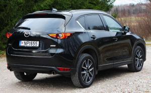 Black Mazda CX-5 2017 in Kretinga, with an engine capacity of 2.49 L and mileage of 65 thousand km for 16999 €, photo 14 on AUTOMOTO.COM.LV