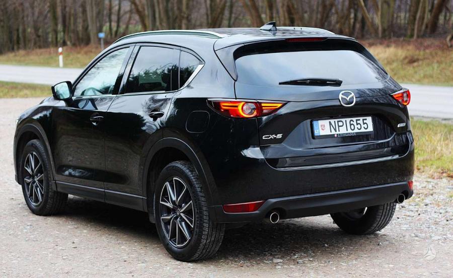 Melns Mazda CX-5 2017 Kretinga, ar dzinēja tilpumu 2.49 L un nobraukumu 65 tūkst. km par 16999 €, foto 9 vietnē AUTOMOTO.COM.LV