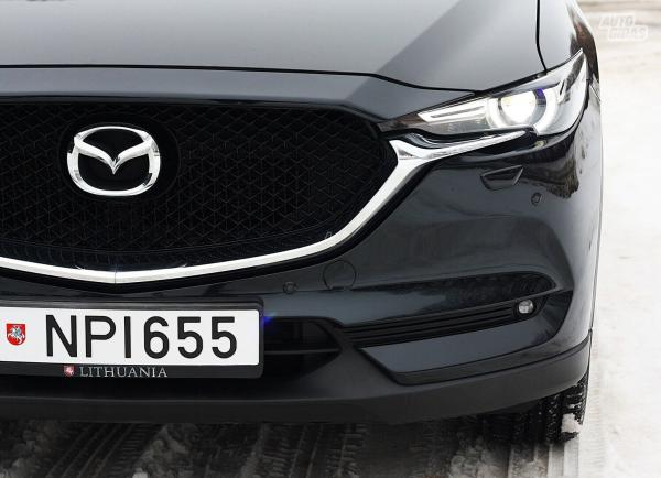 Black Mazda CX-5 2017 in Petrikaiciai, with an engine capacity of 2.50 L and mileage of 65 thousand km for 16499 €, photo 3 on AUTOMOTO.COM.LV