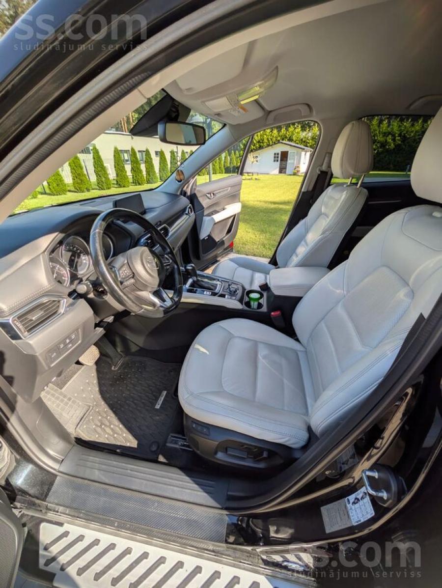 Melns Mazda CX-5 2017 Rīga, ar dzinēja tilpumu 2.00 L un nobraukumu 152 tūkst. km par 15500 €, foto 4 vietnē AUTOMOTO.COM.LV