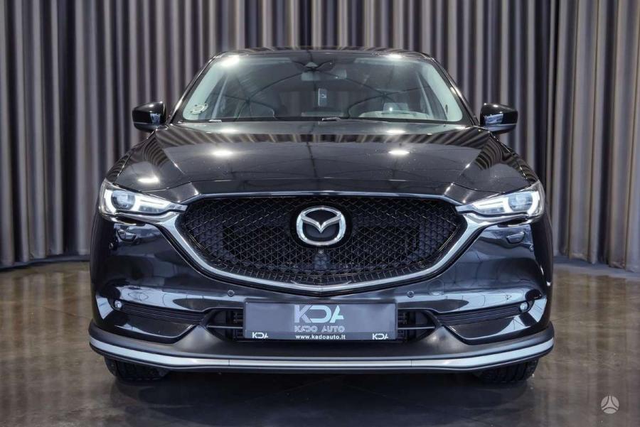 Black Mazda CX-5 2018 in Marijampole, with an engine capacity of 2.19 L and mileage of 184 thousand km for 15450 €, photo 3 on AUTOMOTO.COM.LV