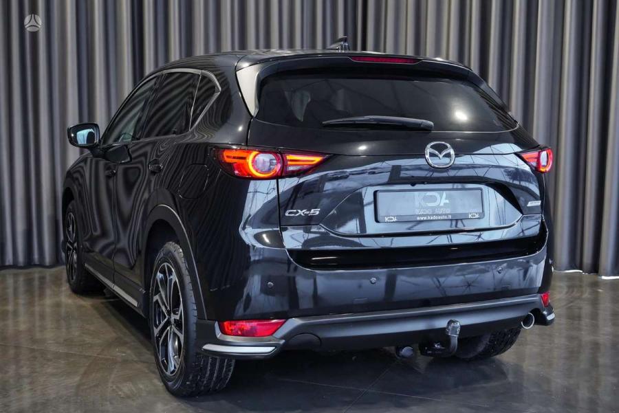 Black Mazda CX-5 2018 in Marijampole, with an engine capacity of 2.19 L and mileage of 184 thousand km for 15450 €, photo 9 on AUTOMOTO.COM.LV