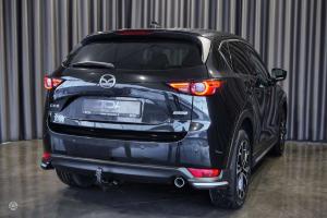Black Mazda CX-5 2018 in Marijampole, with an engine capacity of 2.19 L and mileage of 184 thousand km for 15450 €, photo 11 on AUTOMOTO.COM.LV