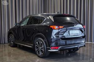 Black Mazda CX-5 2018 in Marijampole, with an engine capacity of 2.20 L and mileage of 184 thousand km for 15450 €, photo 8 on AUTOMOTO.COM.LV