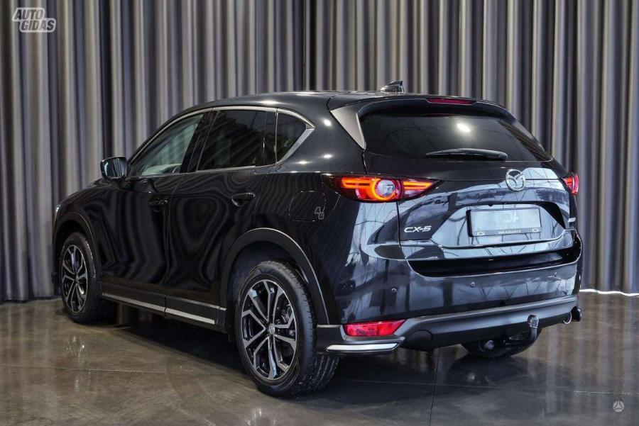Black Mazda CX-5 2018 in Marijampole, with an engine capacity of 2.20 L and mileage of 184 thousand km for 15450 €, photo 8 on AUTOMOTO.COM.LV