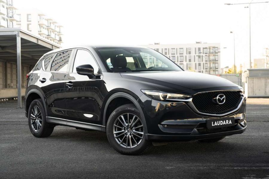 Black Mazda CX-5 2018 in Vilnius, with an engine capacity of 2.19 L and mileage of 222 thousand km for 12400 €, photo 1 on AUTOMOTO.COM.LV