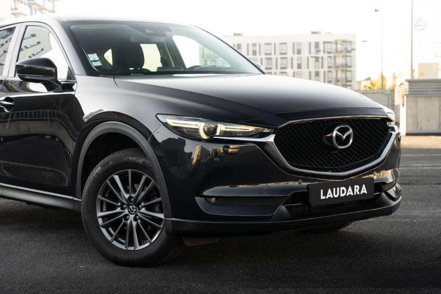 Black Mazda CX-5 2018 in Vilnius, with an engine capacity of 2.19 L and mileage of 222 thousand km for 12400 €, photo 2 on AUTOMOTO.COM.LV