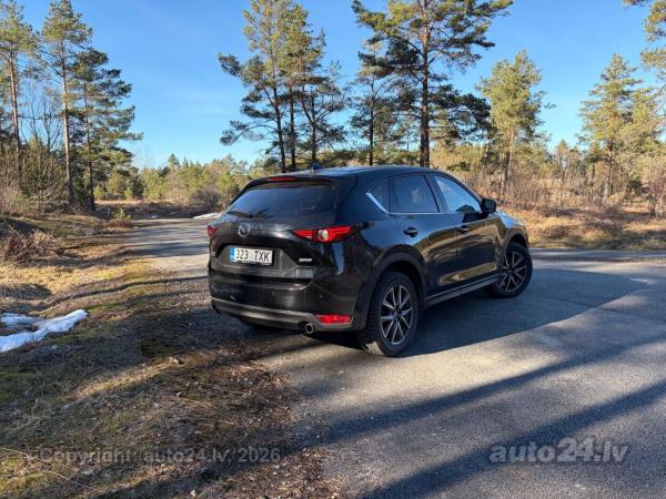 Black Mazda CX-5 2018 in Tallinn, with an engine capacity of 2.50 L and mileage of 145 thousand km for 19000 €, photo 5 on AUTOMOTO.COM.LV