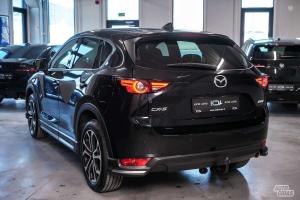 Black Mazda CX-5 2018 in Marijampole, with an engine capacity of 2.20 L and mileage of 184 thousand km for 14950 €, photo 10 on AUTOMOTO.COM.LV